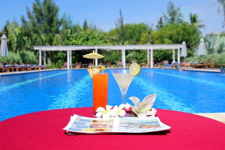 Blue Shell Resort - Chốn "Bồng lai tiên cảnh" giữa vùng nắng gió